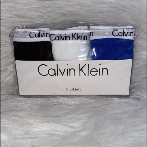 Calvin Klein | Intimates & Sleepwear | Small Calvin Klein Bikini Set ...